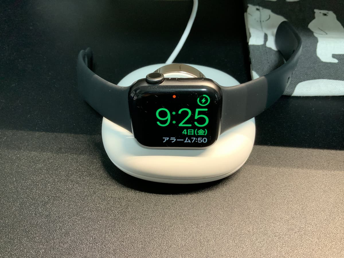 Anker Magnetic Charging Dock for Apple Watch | がじぇたす
