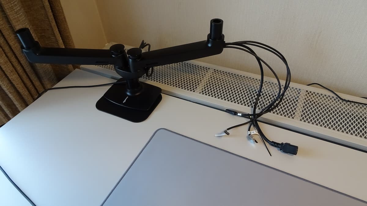 モニターアーム 設置場所変更 (UTESPELARE) | がじぇたす